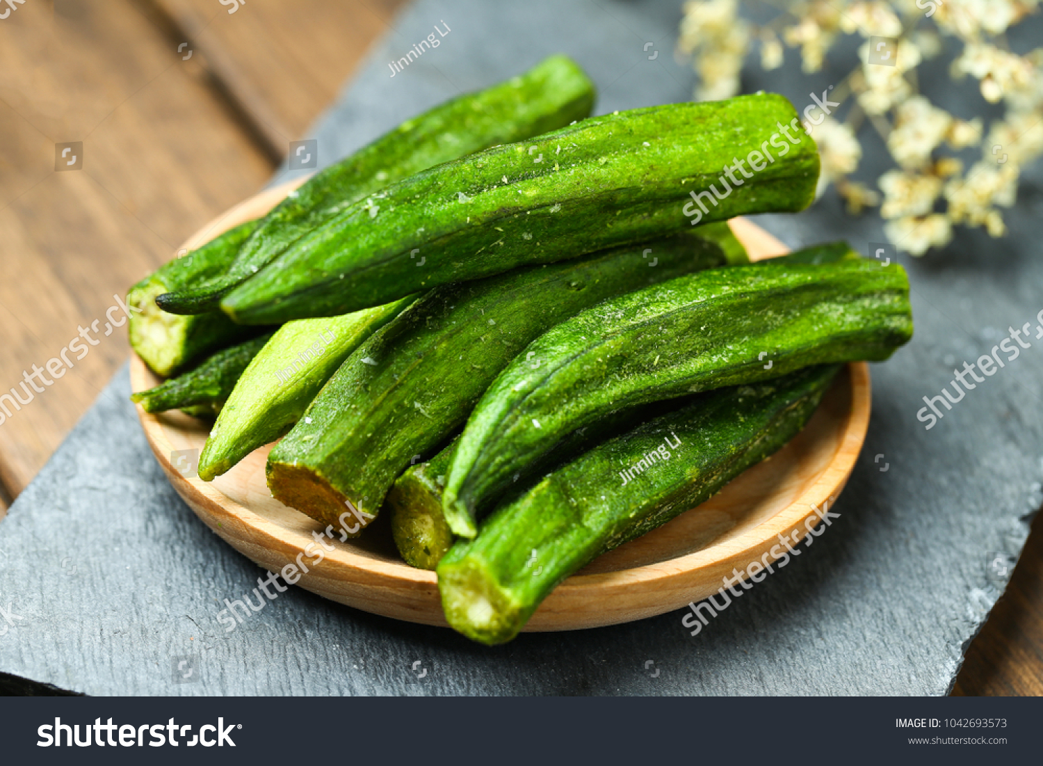 Dried Okra on stone board_站酷海洛_正版图片_视频_字体_音乐素材交易平台_站酷旗下品牌