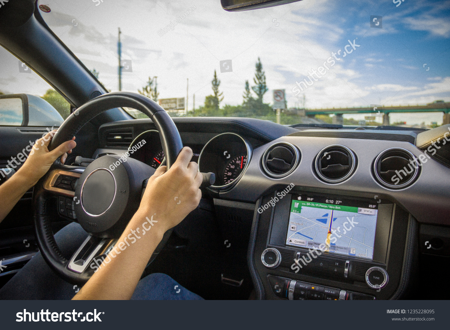 Inside the car for a roadtrip in a perfect time sunset_站酷海洛_正版图片_视频_字体 ...