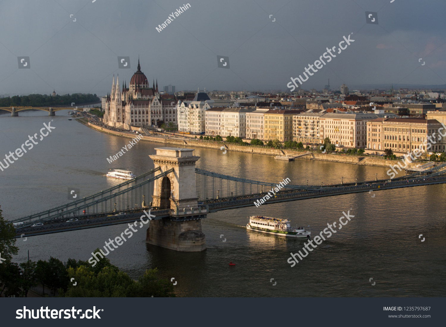 CItyscape of Budapest Spring. Panorama of Budapest - Danube river and ...