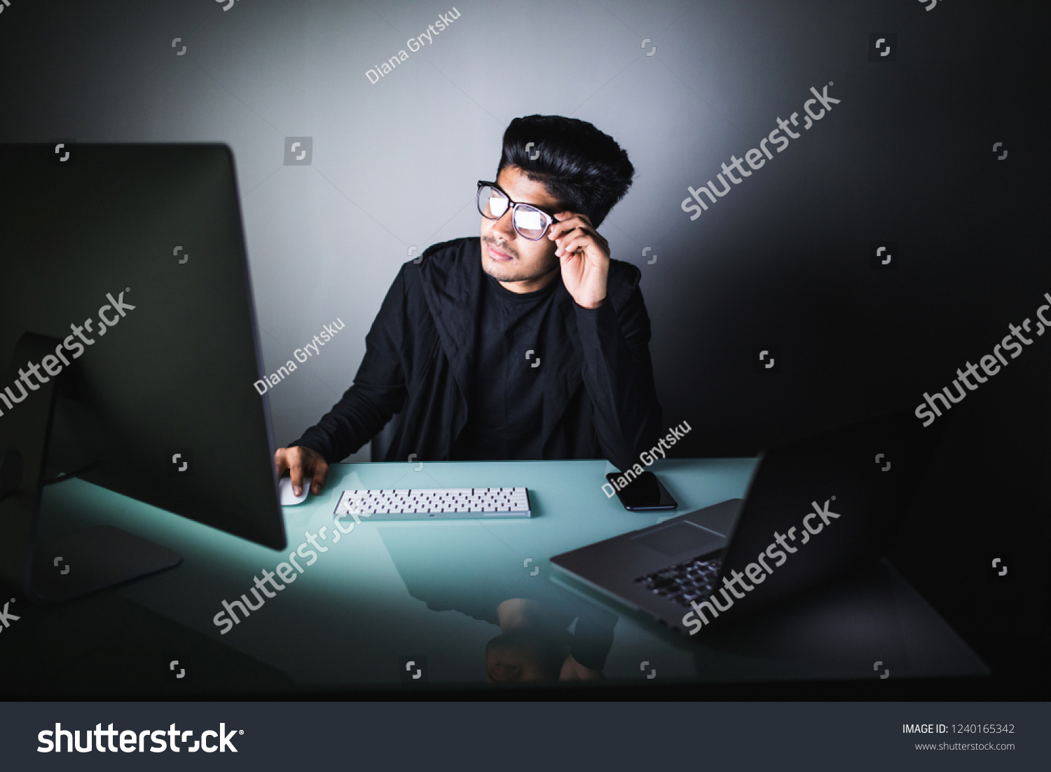 Young Man Programming Code On Computers Screen At Desk_站酷海洛_正版图片_视频_字体 ...