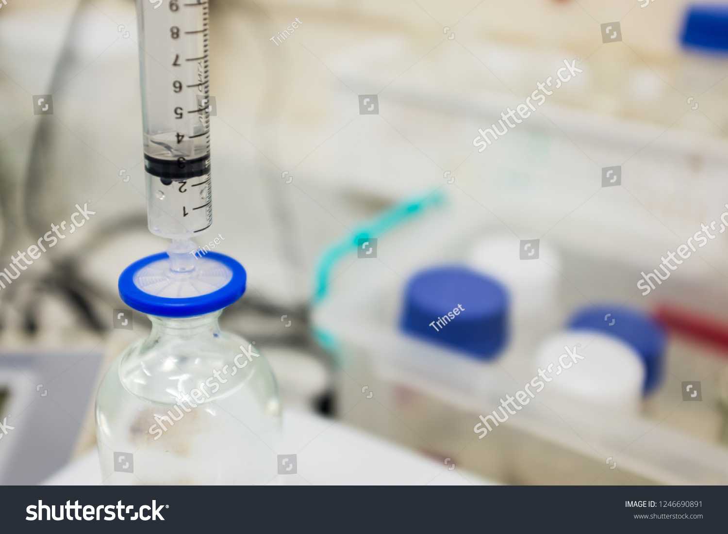 Syringe and Membrane Filter in plastic housing Used for filtration ...