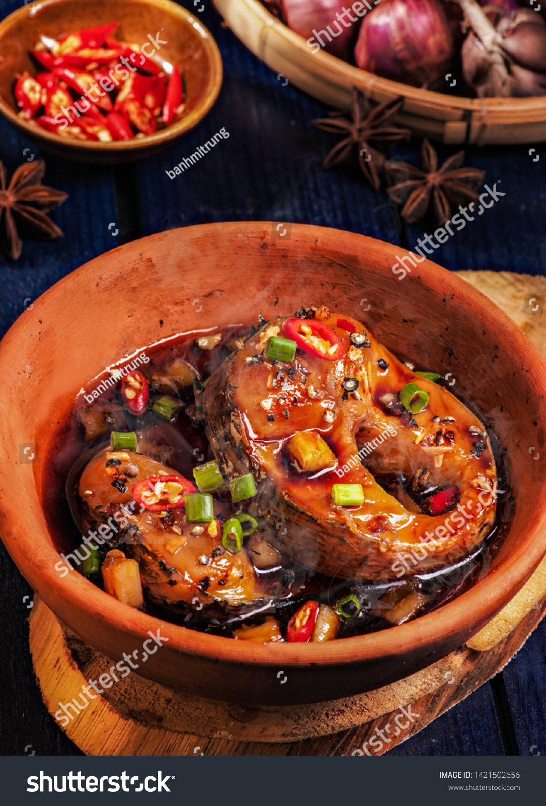 Braised Fish Chilli with Onion_站酷海洛_正版图片_视频_字体_音乐素材交易平台_站酷旗下品牌