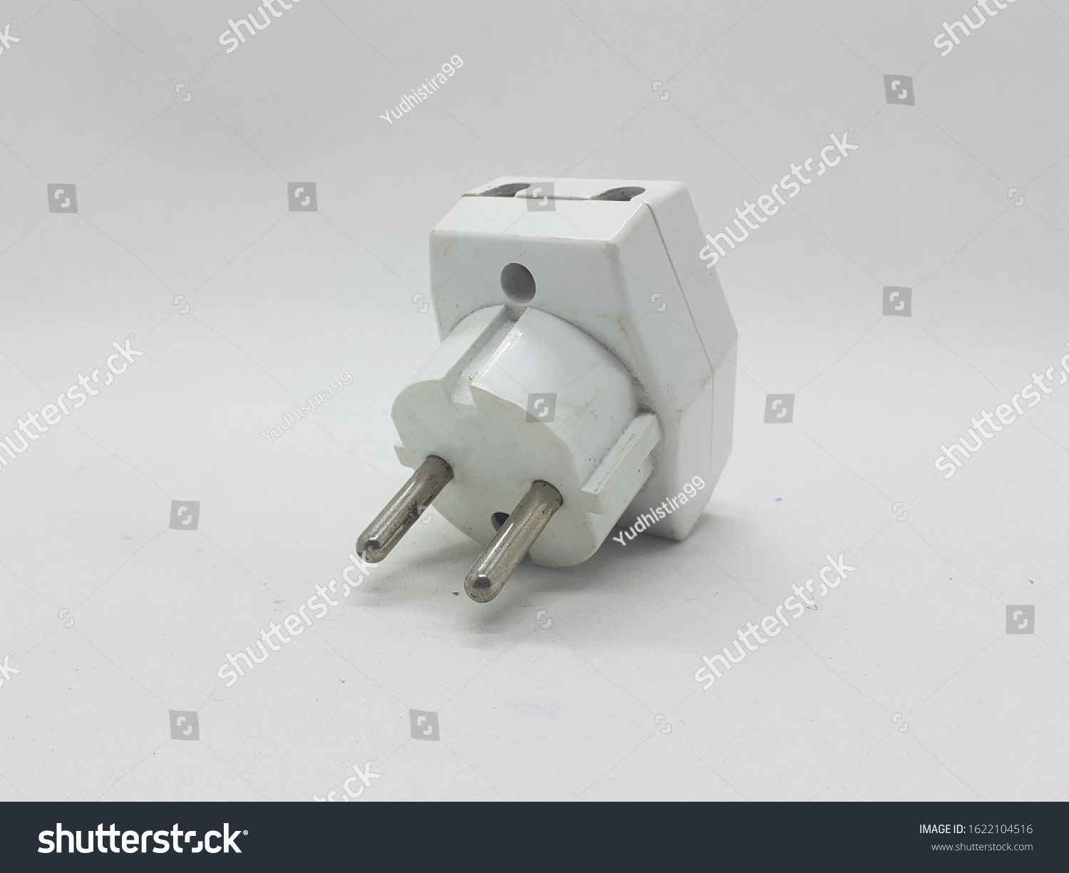 Electric Plug Sockets Converter for Electronic Devices in White ...