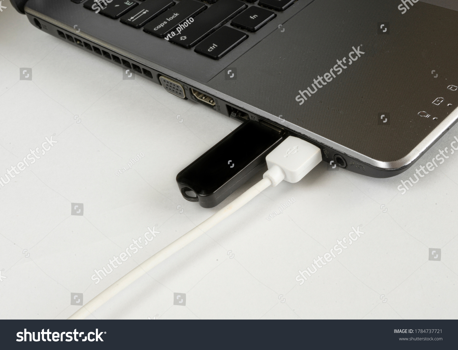 USB Micro cables. Connectors and sockets for PC and mobile devices ...