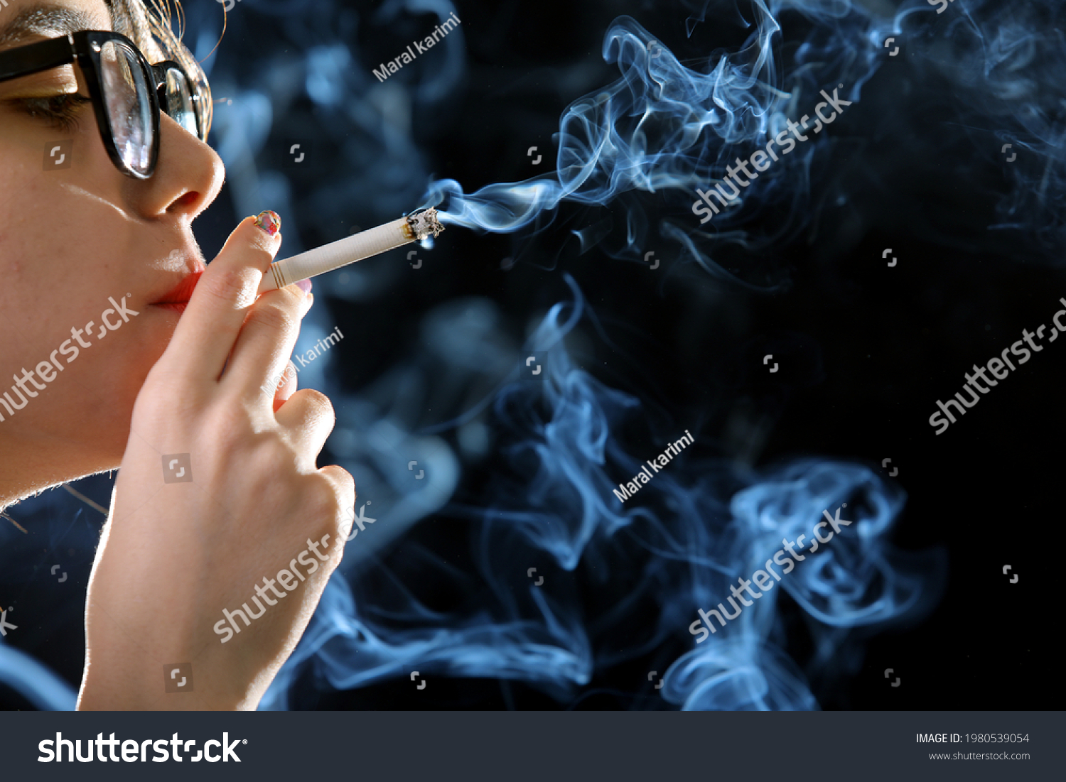 Simple close up of face and texture _站酷海洛_正版图片_视频_字体_音乐素材交易平台_站酷旗下品牌