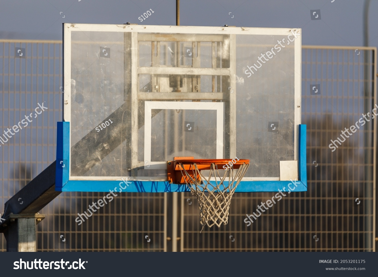 Close-up view on the basketball board at morning sun_站酷海洛_正版图片_视频_字体_音乐 ...
