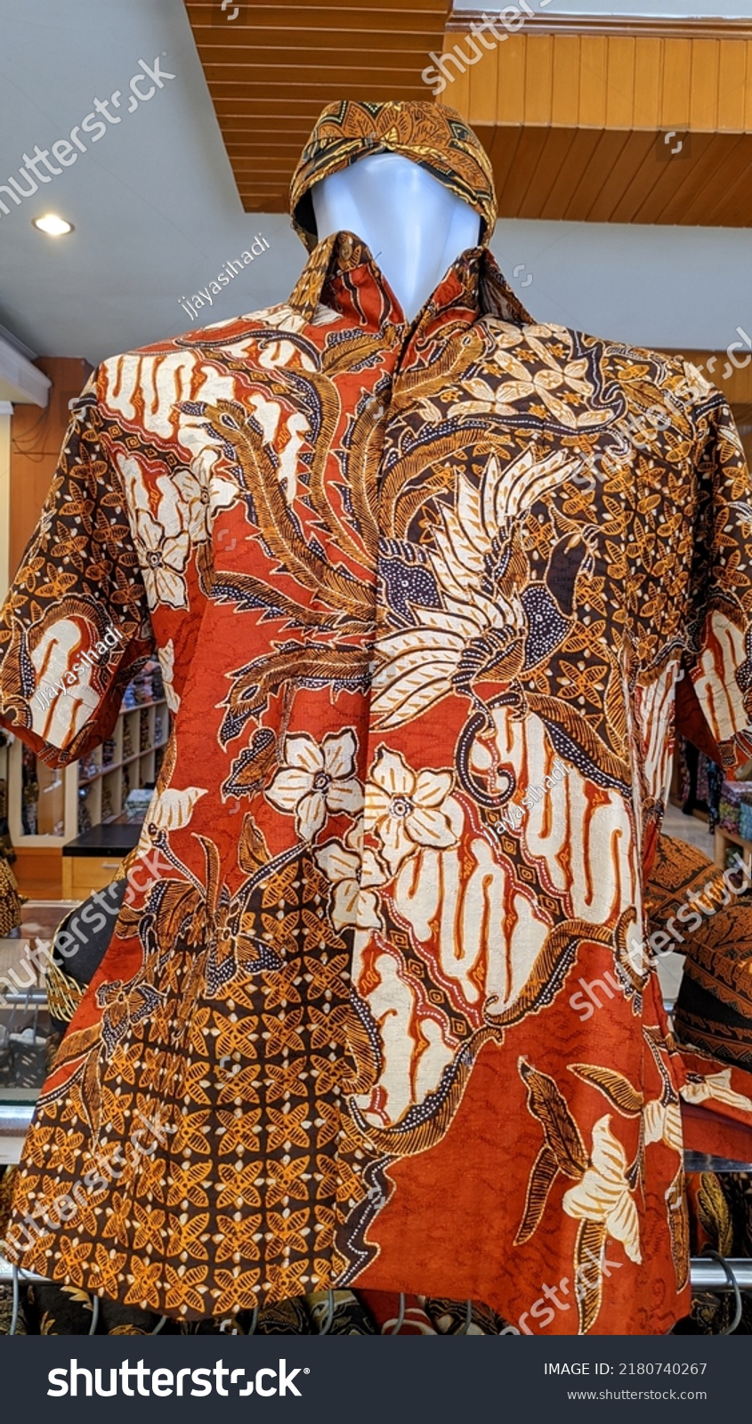 batik clothes with abstract motifs suitable for formal events_站酷海洛_正版图片 ...