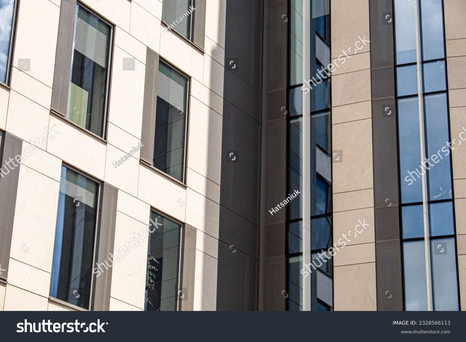 Vertical line glass and metal panels facade. Details of architecture_站酷 ...