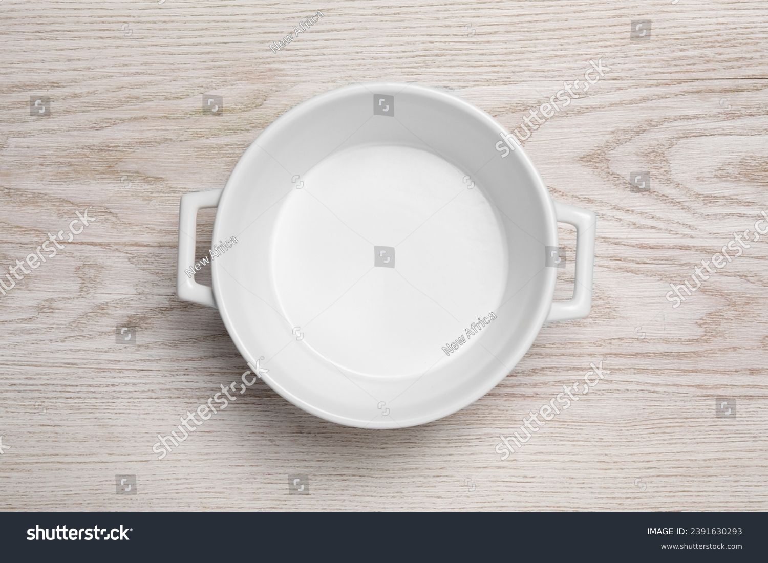 One empty pot on white wooden table top view_站酷海洛_正版图片_视频_字体_音乐素材交易平台_站 ...