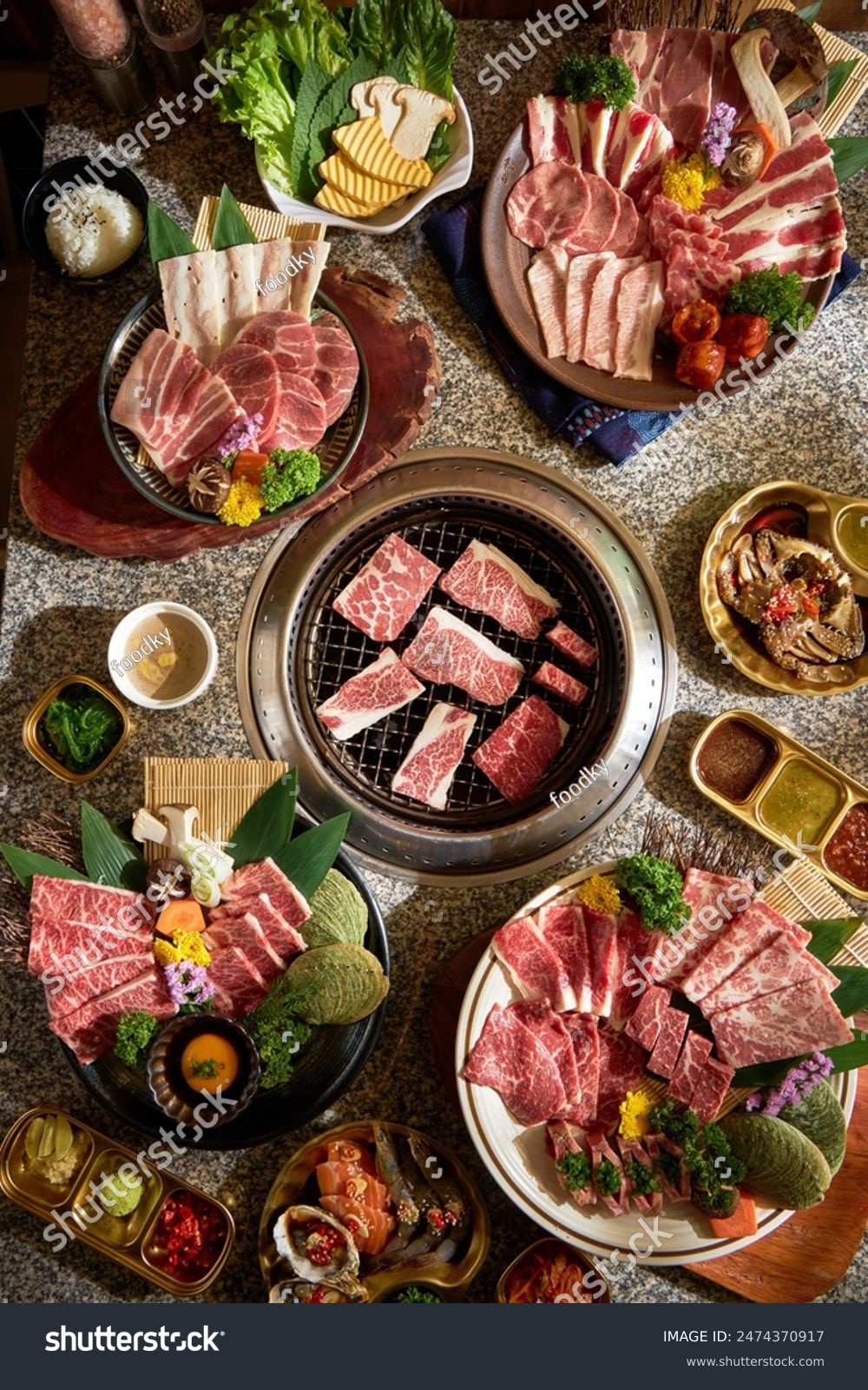 Close up shot of sliced marble wagyu meat for shabu shabu hot pot._站酷海洛_正版图片_视频_字体_音乐素材交易平台_站酷旗下品牌