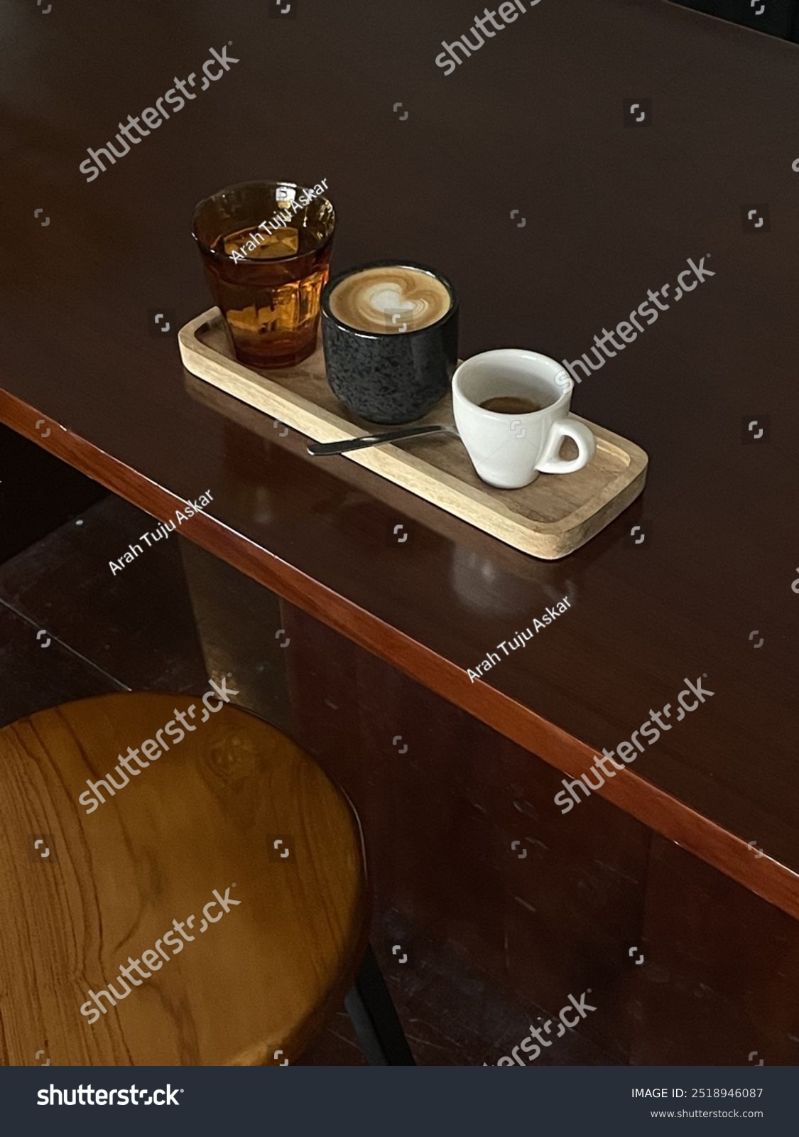 Split shot coffee a.k.a barista breakfast _站酷海洛_正版图片_视频_字体_音乐素材交易平台_站酷旗下品牌