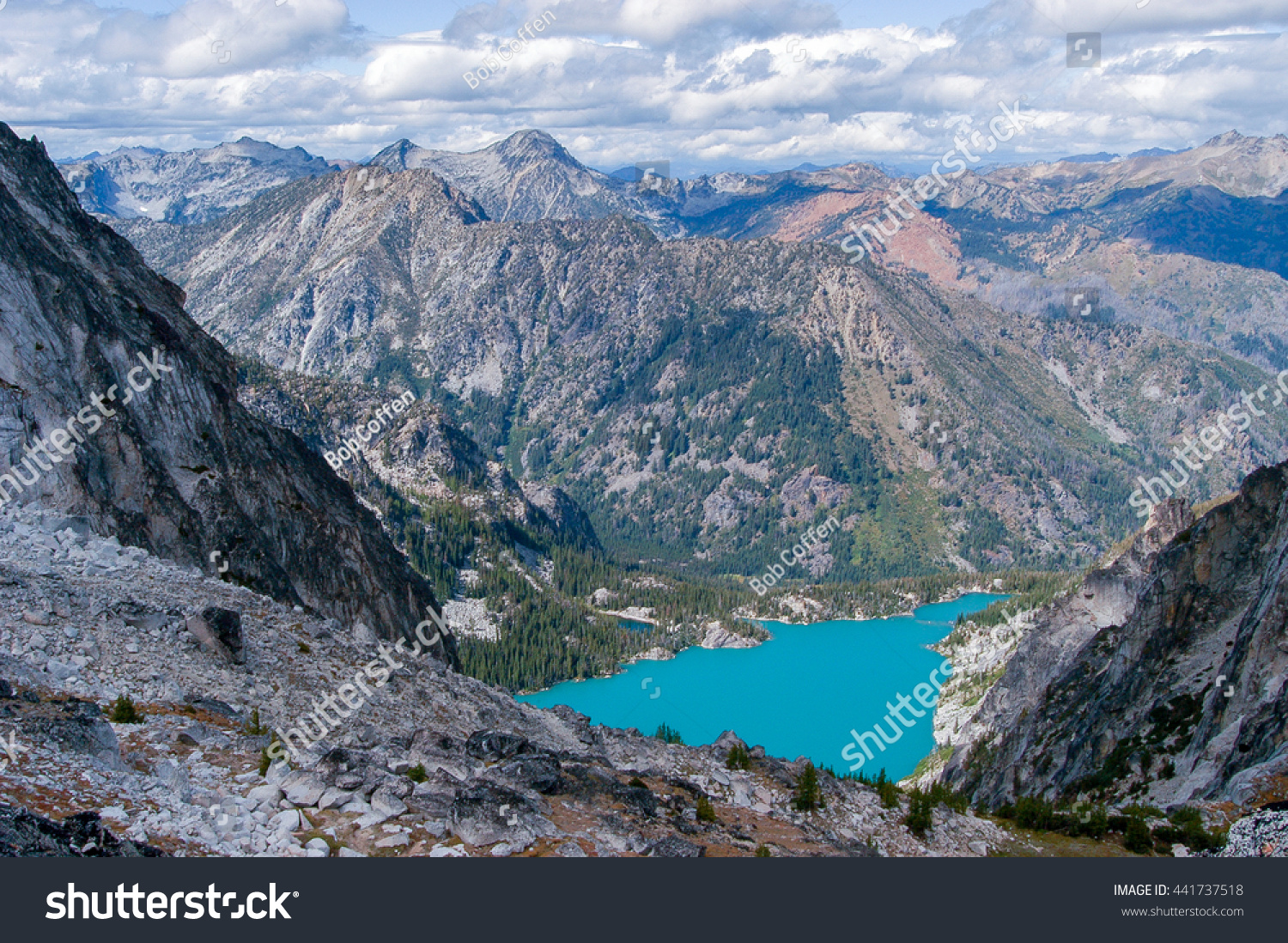 Beautiful turquoise-colored Colchuck Lake as seen from Asgaard Pass in ...