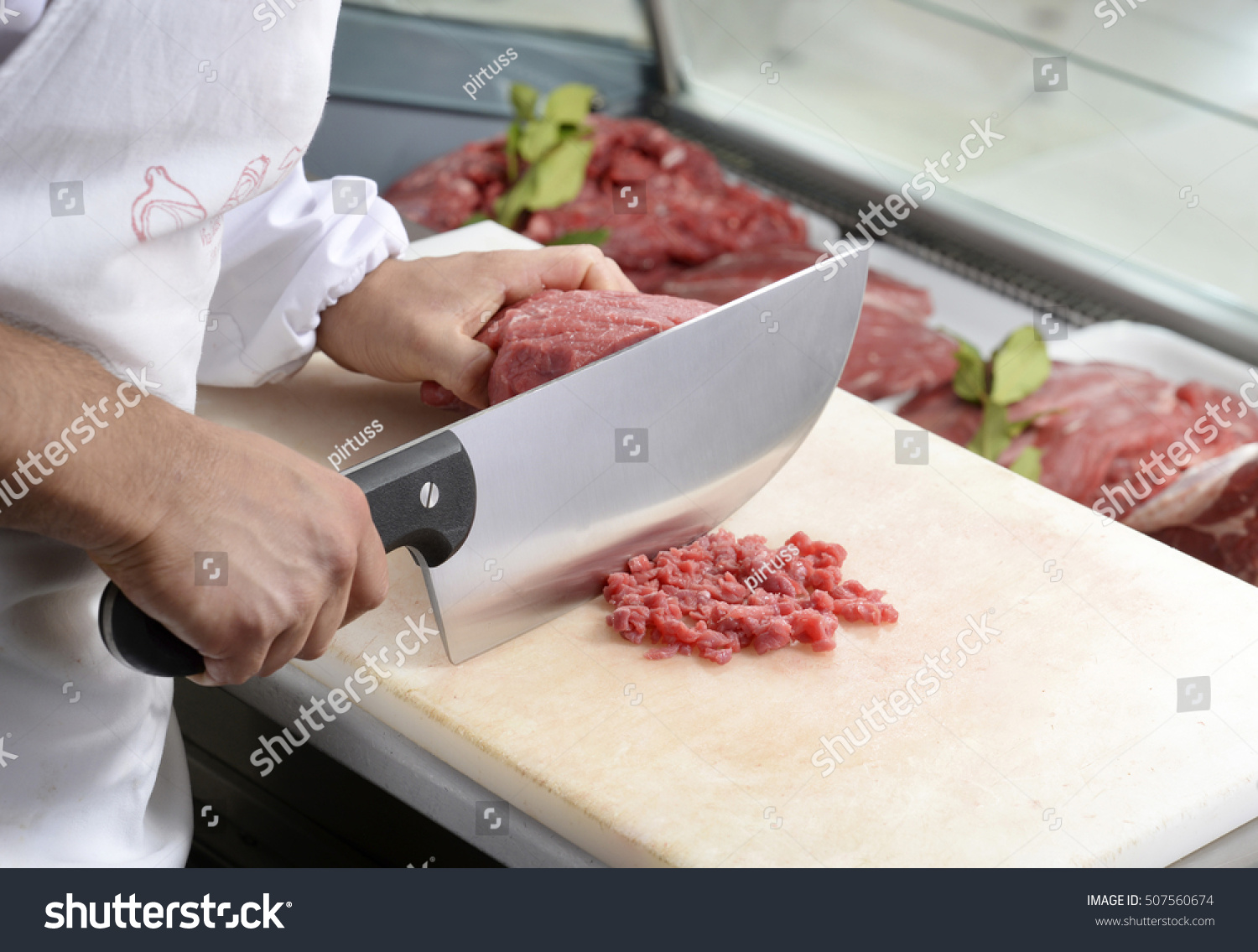 Butcher chops meat_站酷海洛_正版图片_视频_字体_音乐素材交易平台_站酷旗下品牌