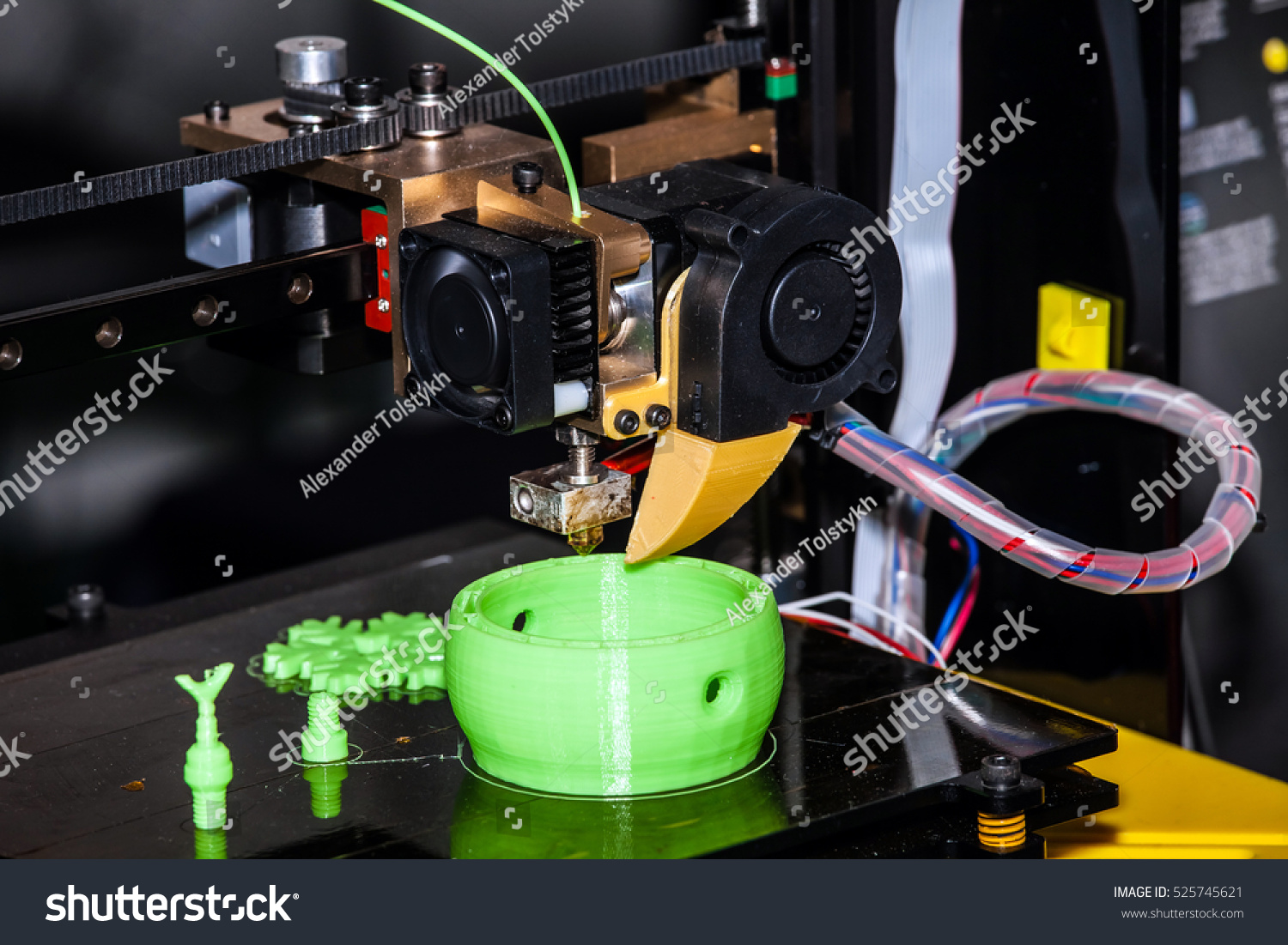 3d printer printing. Close up process of new printing technology_站酷海洛 ...