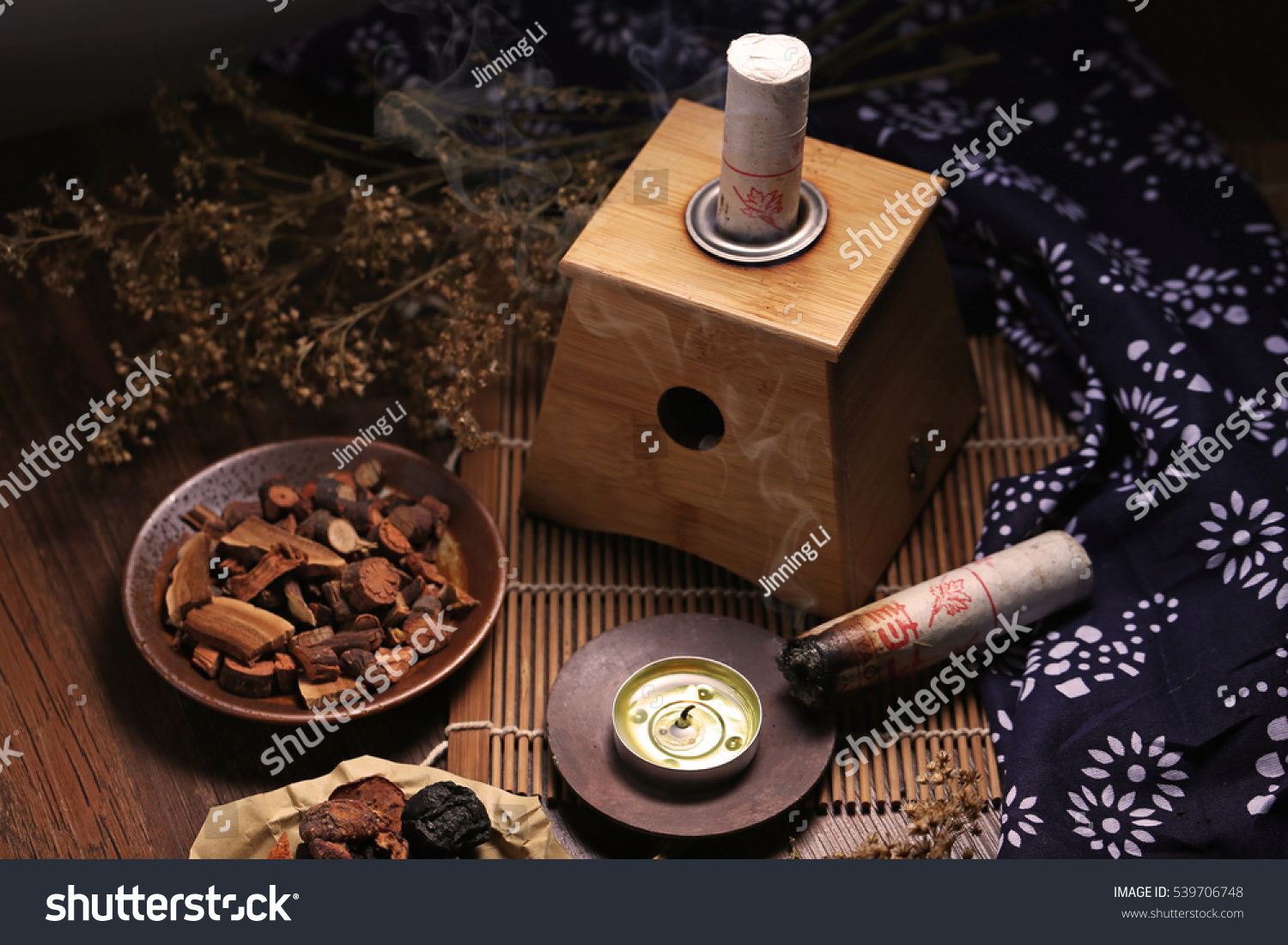 Moxibustion Chinese medicine_站酷海洛_正版图片_视频_字体_音乐素材交易平台_站酷旗下品牌