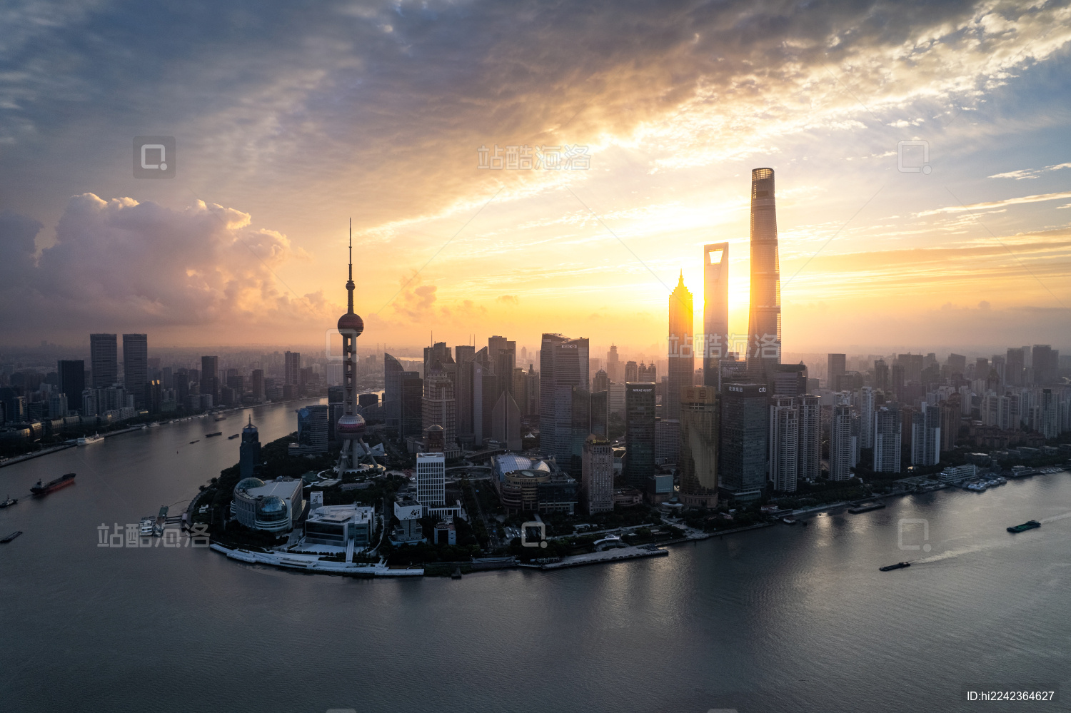 航拍上海地标建筑陆家嘴城市天际线全景风光_站酷海洛_正版图片_视频_字体_音乐素材交易平台_站酷旗下品牌